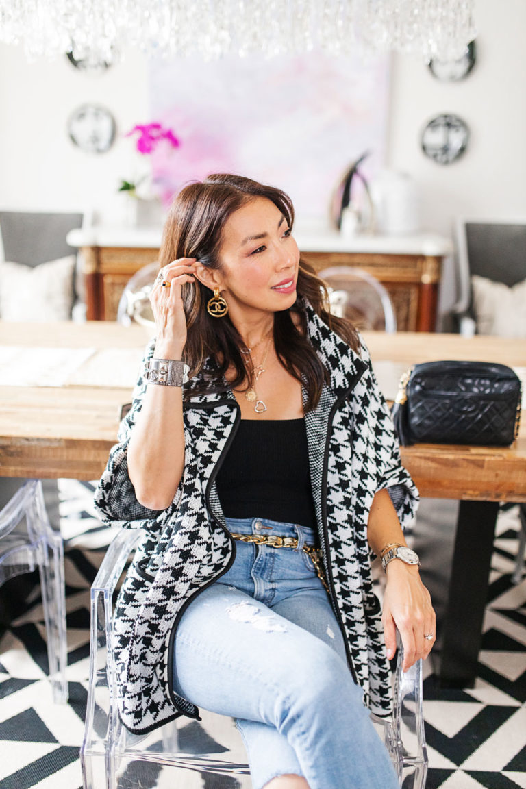 Fall Trends 2019 | Style of Sam | capes, 90s jeans, strong shoulders